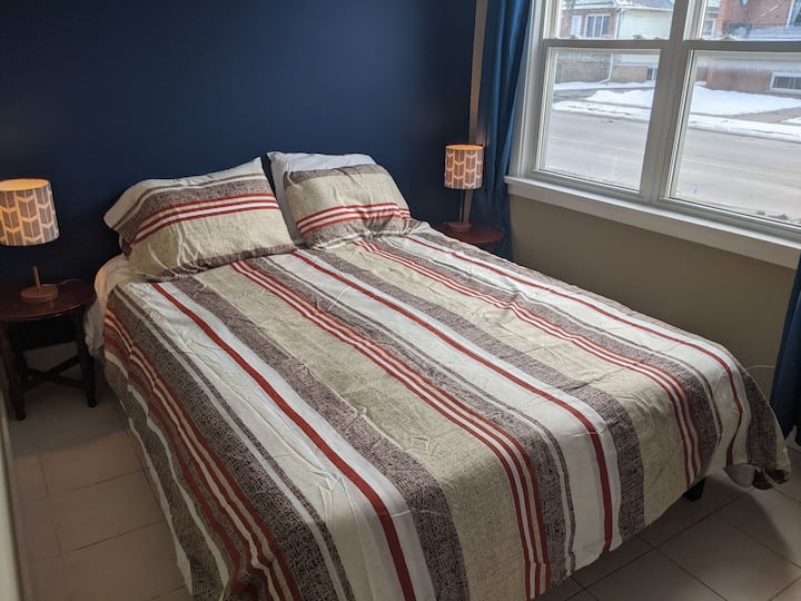 Quaint One Bedroom Apartment Near Downtown - 聖凱瑟琳斯