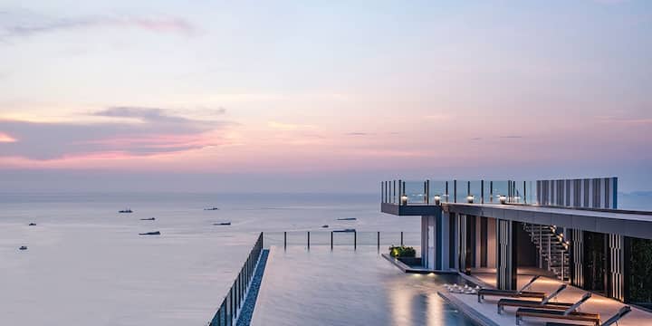 Downtown Lux Fun Sea View Rooftop Pool #Ta31317 - Pattaya City