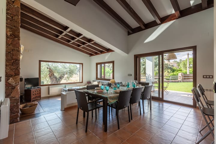 Casa Los Olivos - El Castillo de las Guardas