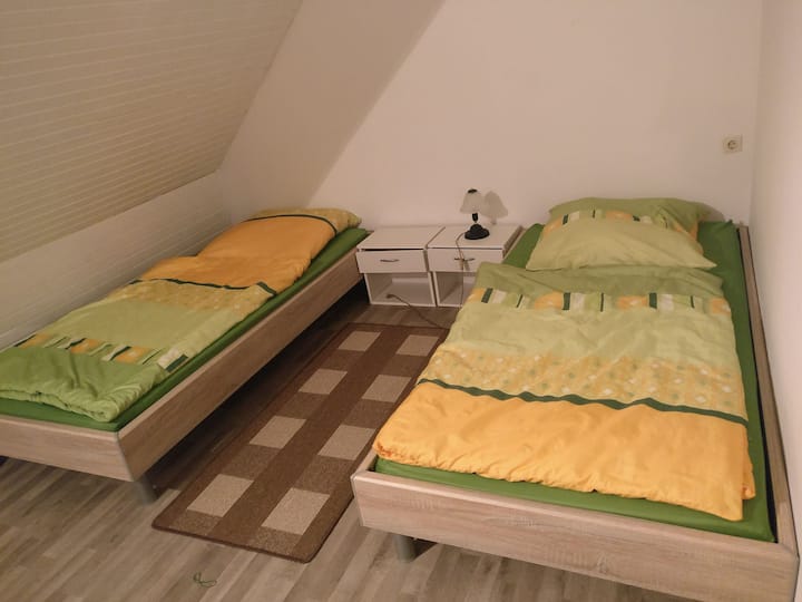 Zimmer In Der Natur (Nähe Kassel) - Zierenberg