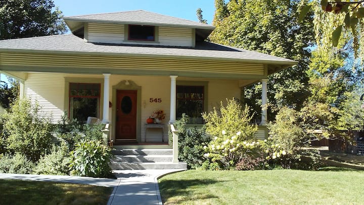 College Neighborhood Bungalow - Pocatello, ID