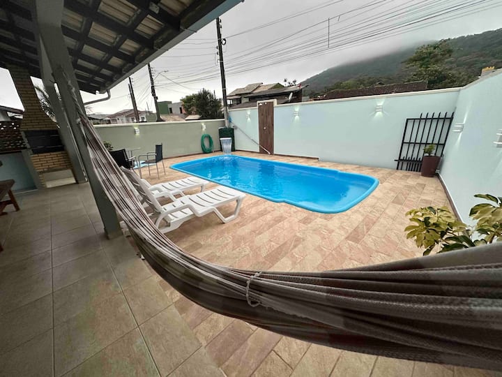 Casa 03 Quartos Com Piscina Para Até 12 Pessoas! - Penha
