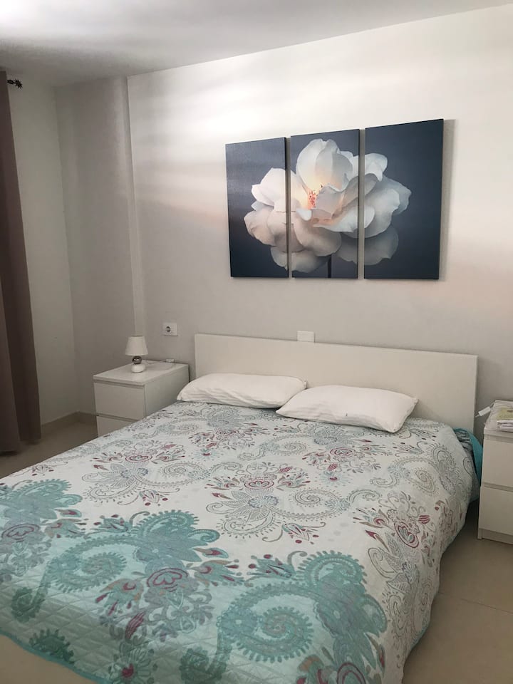 Alojamiento En Playa Los Cristianos - Los Cristianos
