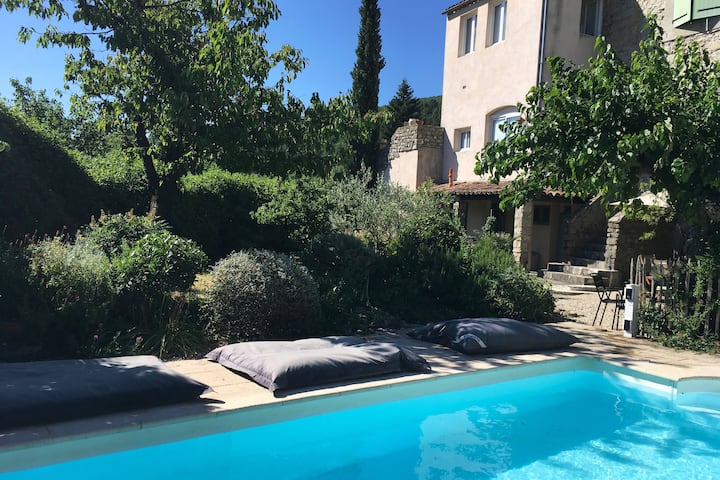 Aux Portes De L’ardèche Du Sud, Dans Les Cévennes. - Saint-Ambroix