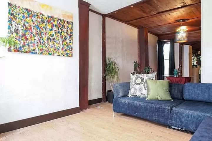 Private Home Downtown Near Umd + Parking - Baltimore, MD