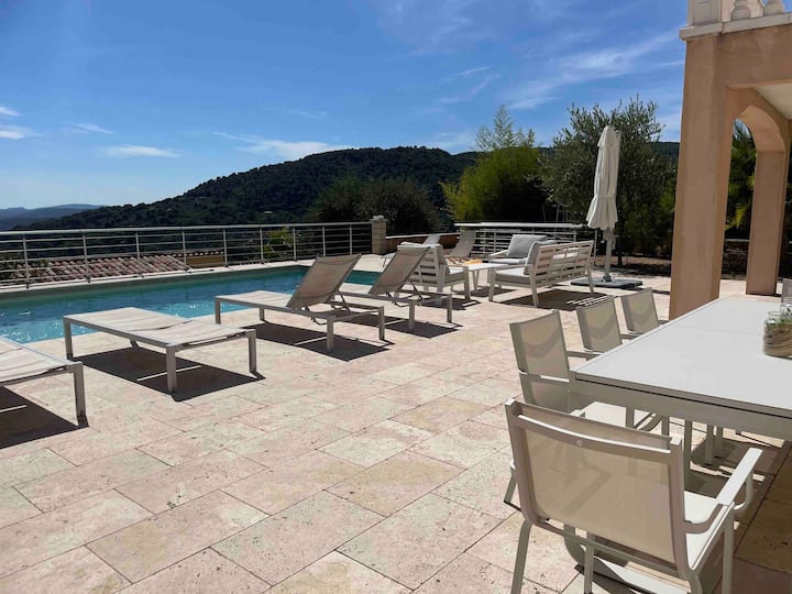 Villa Climatisée 200m2 - Piscine Privée - Grasse