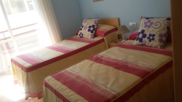 Alquiler De Habitacion En El Campello - Campello, España