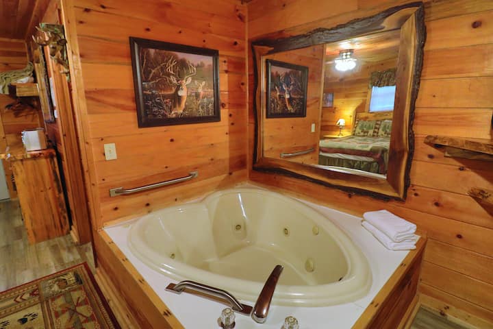 ❤ Alpine Mountain ❤ Sweetheart Cabin W/jacuzzi❤ #7 - Helen, GA