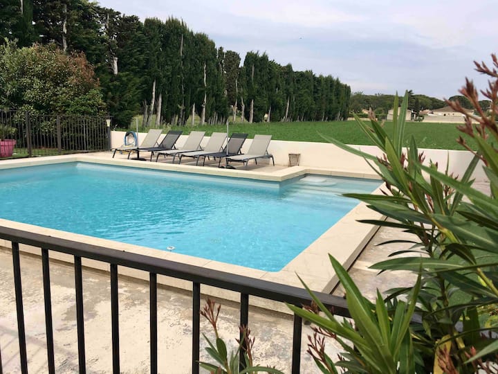 Entre Avignon/st Rémy De Provence - Avignon