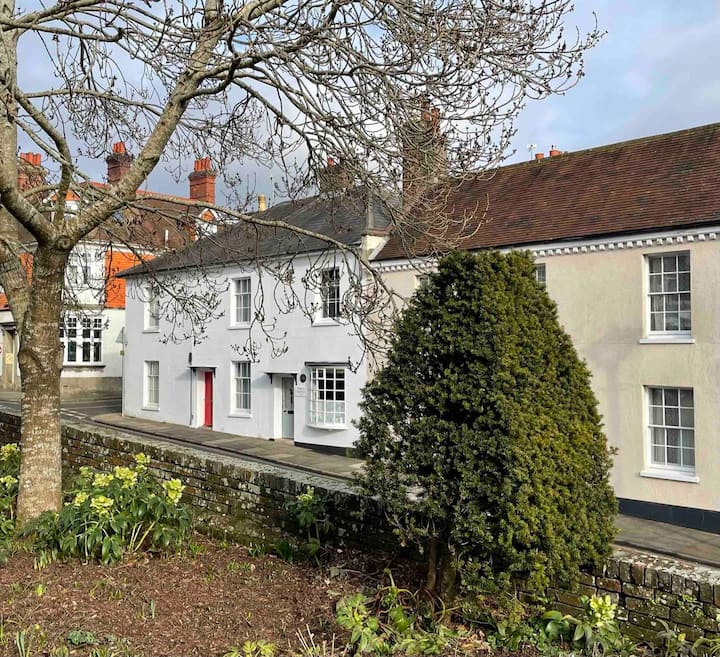 Charming House In Centre Of Old Town Midhurst - Midhurst
