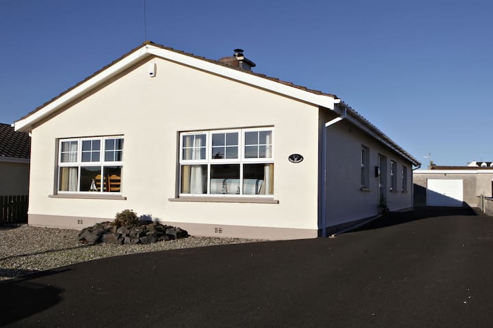 Portballintrae / Bushmills Holidays - Portballintrae