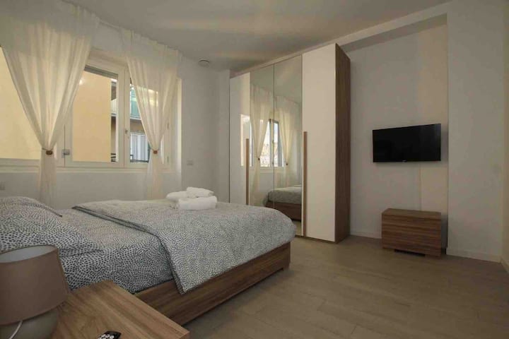 Moderno E Nuovo Appartamento In Buona Posizione - Lecco