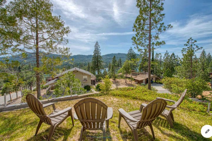 Good Vibes Getaway Lake Views, Private Boat Slip - North Fork, CA