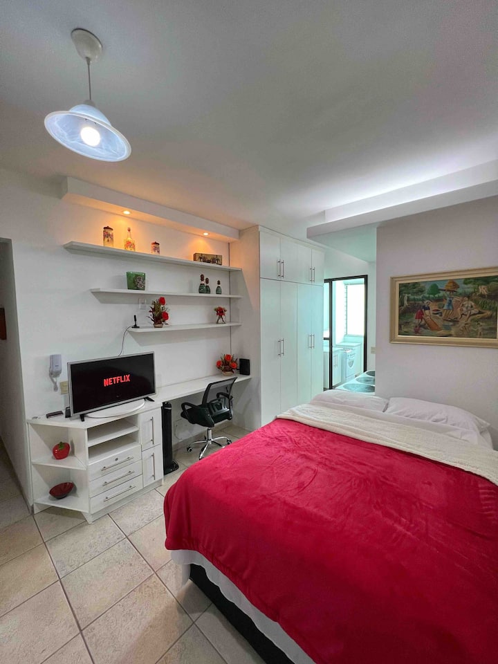 Apto Na Melhor Localização De Bh - Centro/lourdes - Belo Horizonte