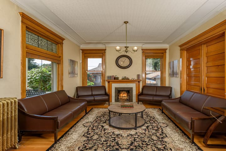 Beautiful Historic Home In The Heart Of Downtown - Salt Lake City, UT