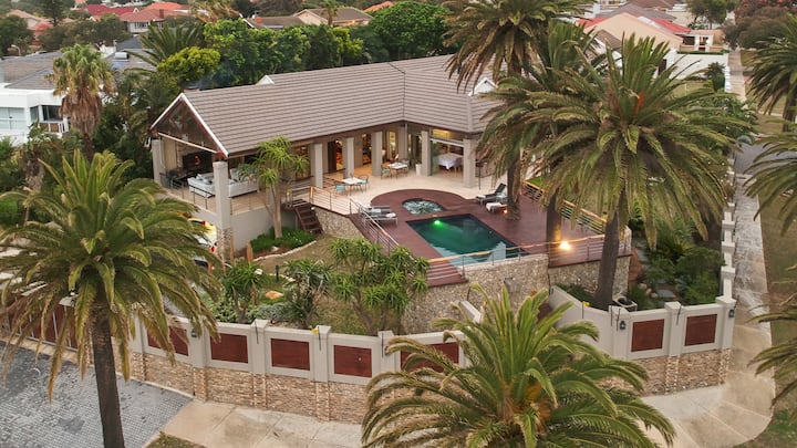 Island Way Villa - Full Villa Rental - Port Elizabeth