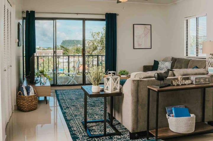 Ocean View Tumon Bay Beach Condo Sleeps 8! - Guam