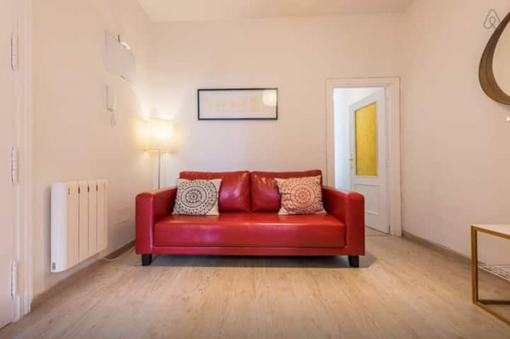 Madrid-sol 3br Centro Apt W/ Ac, Desk & Fast Wifi - Madrid