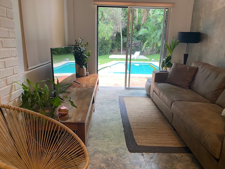 Bonita Casa Con Piscina A Pasos De La Playa - Panama