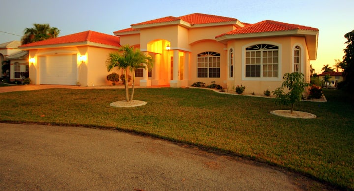 Great Poolvilla Meridian Yachtclub Area Waterfront - Cape Coral, FL