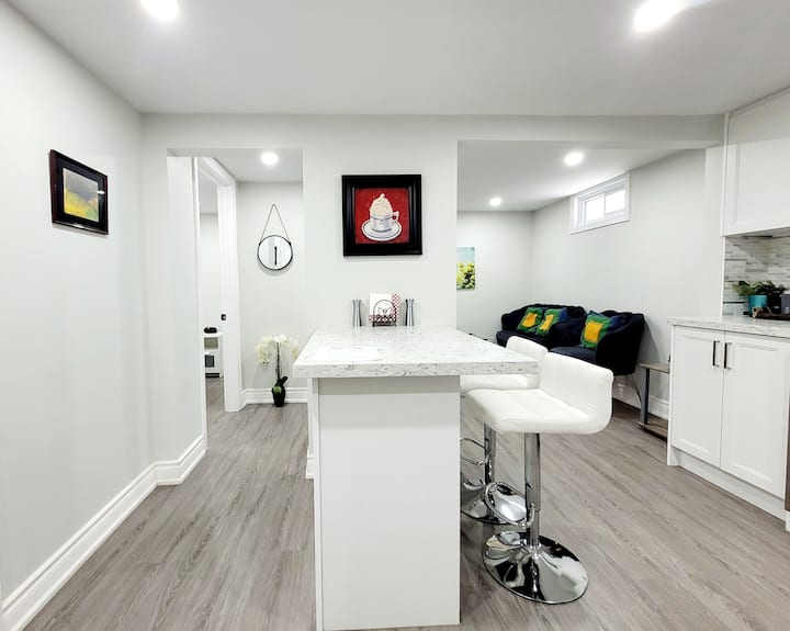 Beautiful Private Unit - Oshawa