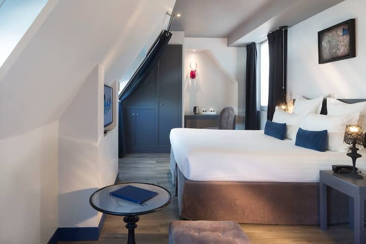 Espace Famille " Tour Eiffel" - Paris