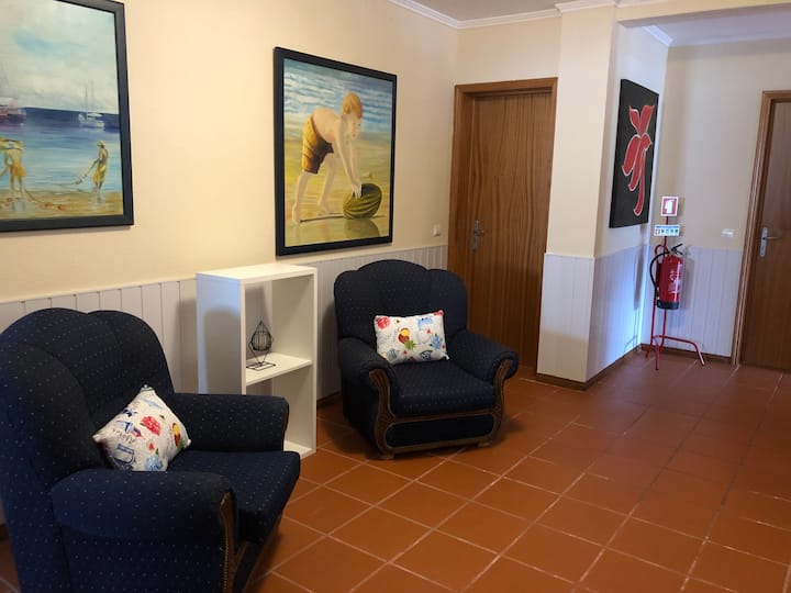 Double Room King Size Bed 1,95 X 1,50 M In Azores - Azores