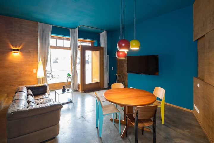 Linnen - Lego Street Level Studio - Berlin