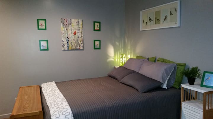 Green Studio, Pvt Bath, Pvt Entrance,  Kitchen - Woodland, CA