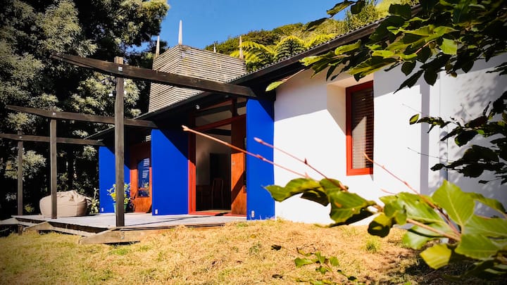 The Strawbale Studio. - Upper Hutt