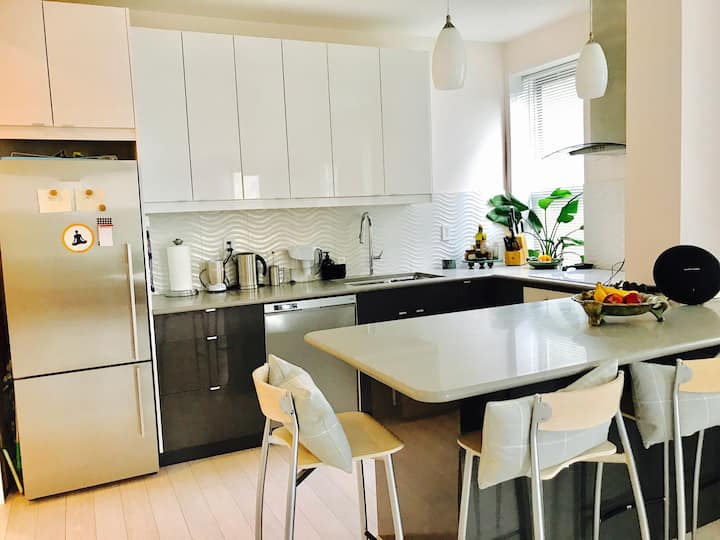 The Oasis Is A Bedroom In Two Bedrooms Apartment - New York City