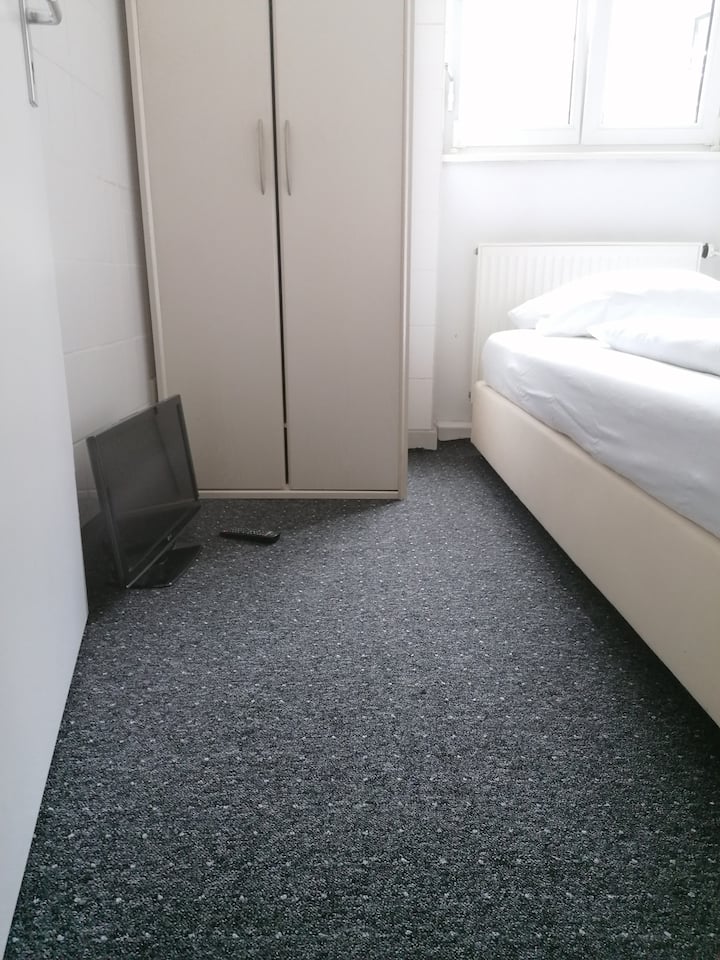 Ferienwohnungen Möbliert/ Vaction Home/ - 슈투트가르트