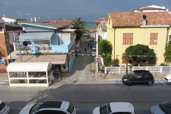 Beautiful Numana, So Close To The Beach! - Numana