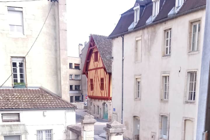 Studio Bien Situé - Dijon
