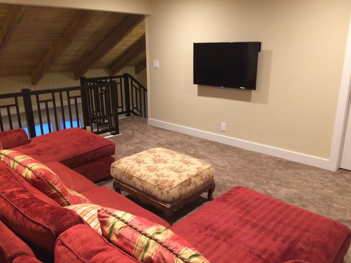 6-bed, 3-bath Family Home 4 Fun In The Snow & Sun! - Cottonwood Heights, UT