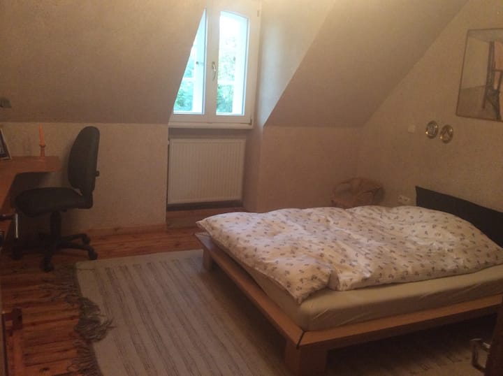 Zimmer In Alter Dorfschule - 伯根