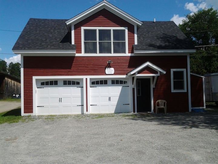 Carriage House Near Lvrail Trail, No Cleaning Fee - Morristown, VT