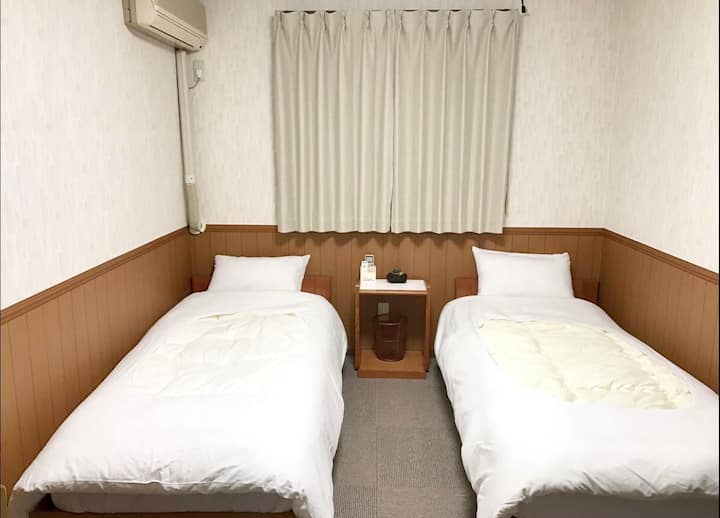 ペンション 蘭峰 2人部屋 バストイレ付き - 笛吹市