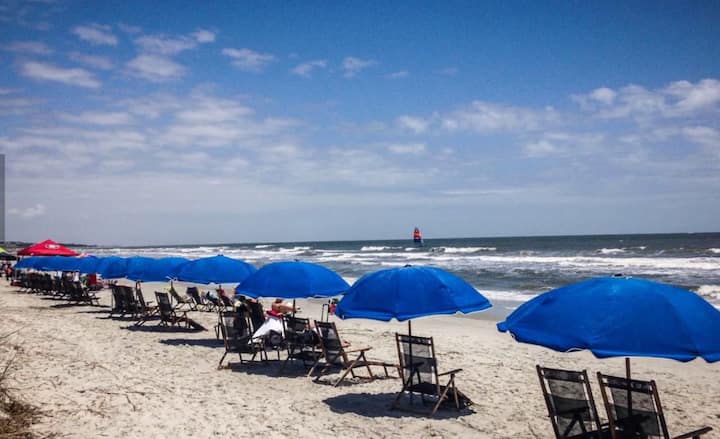 Beach Resort, Pools, Tennis, Pickle Ball Tiki Bar! - Hilton Head Island, SC