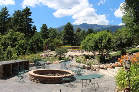 Lake Isabel Vacation Rentals & Homes - Colorado, United States | Airbnb