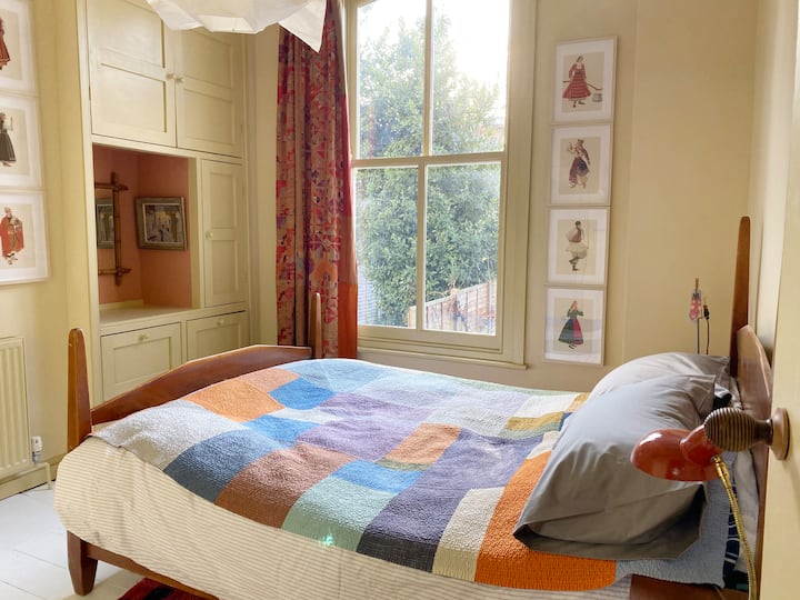 Quirky, Cool And Cosy Self Contained In Hackney, - London