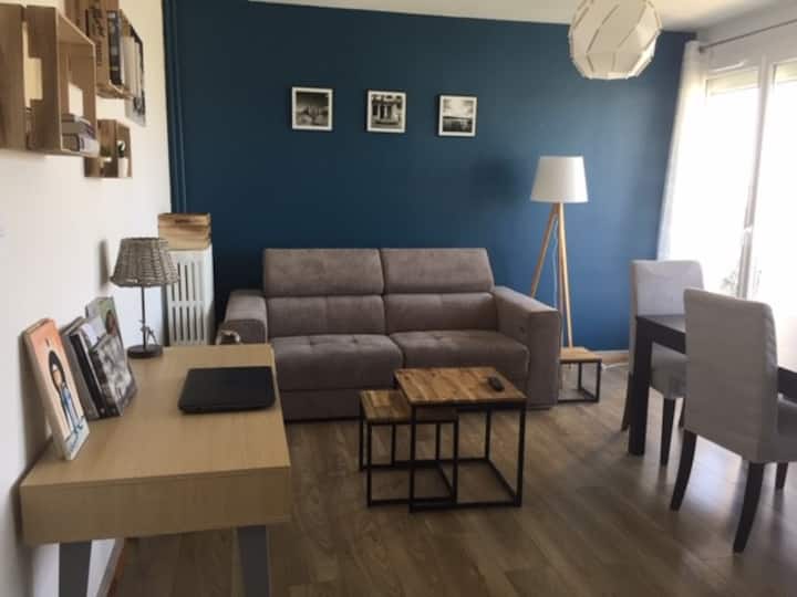 Grand Appartement Moderne De 75m² Avec Balcon - Ouistreham