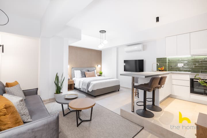 Modern Studio W/ Ceiling Window Near The Acropolis - Athens