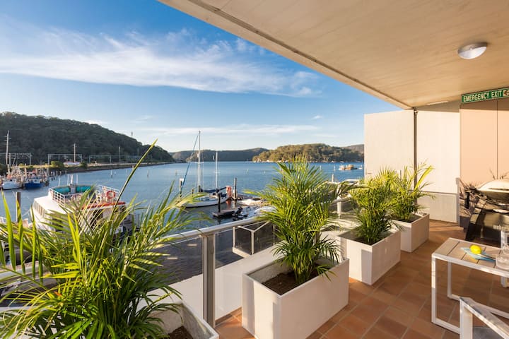 Hawkesbury River Marina Penthouse 13 - Waterfront - Patonga