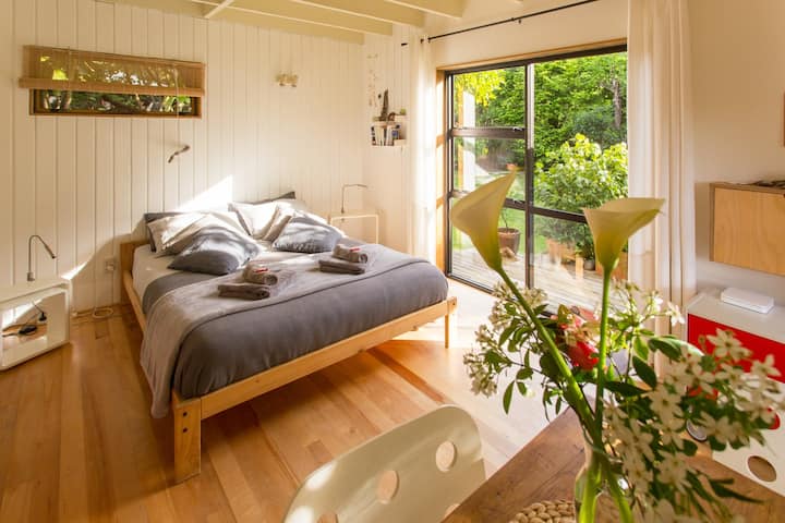 Bird's Delight - Sunny Garden Room - Richmond