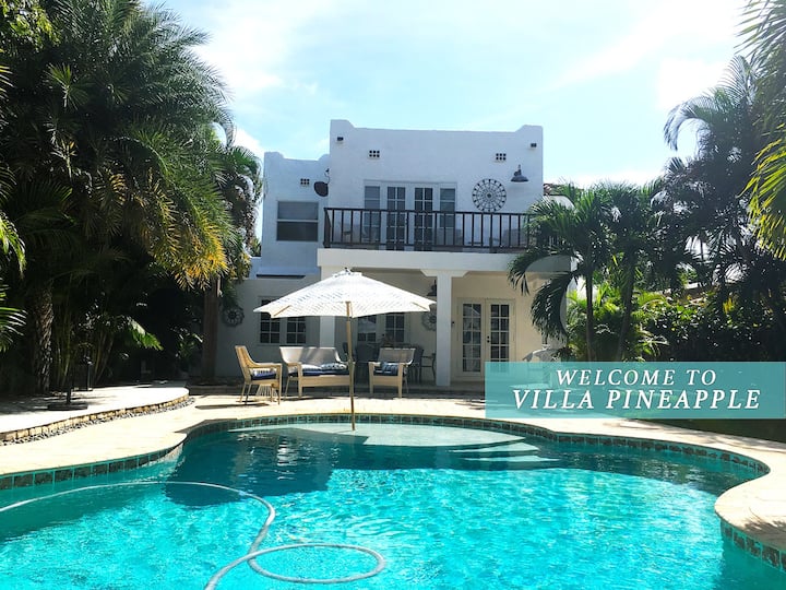 Chic 4bd Tropical Paradise With A Heated Pool - West Palm Beach, FL
