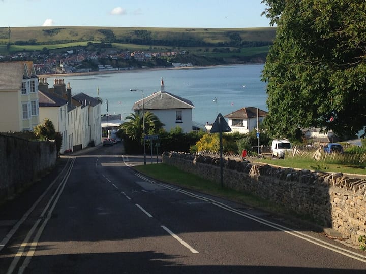 Conkers, Georgian Flat On The Downs With Sea View - Swanage