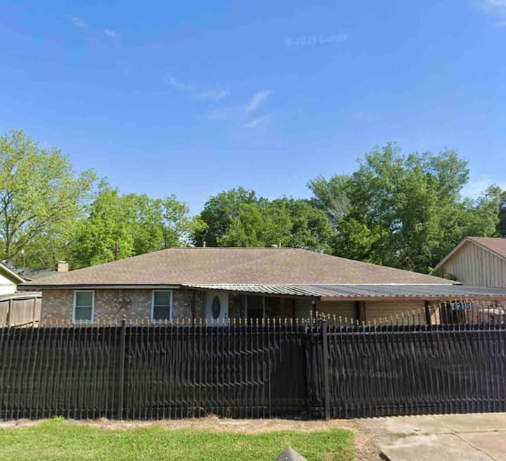 Humble Haus - Humble, TX