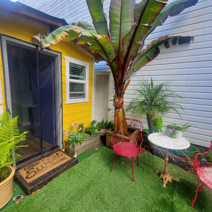 Private Garden Cottage In The Mission District - San Francisco, CA