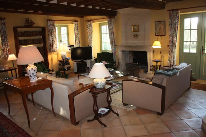Maison De Charme Dans Le Parc D'un Château Classé - Calvados